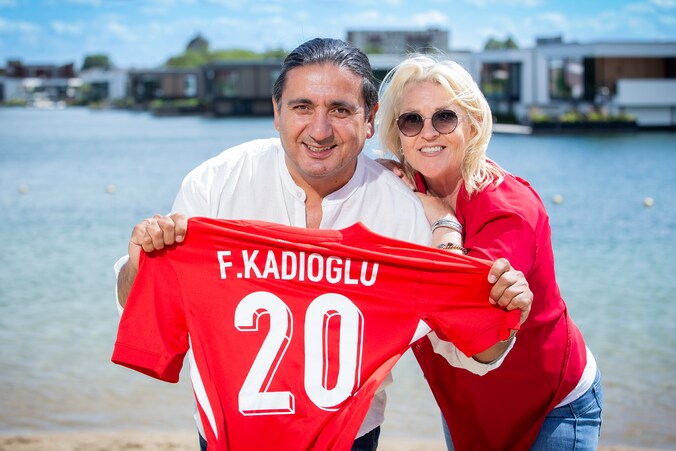 Ouders Ferdi Kadioglu genieten van Turks succes op EK: ‘Dat mensen ...