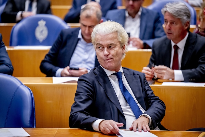 De PVV is de grootste, maar zelfs oppositiepartijen als CDA en SGP ...