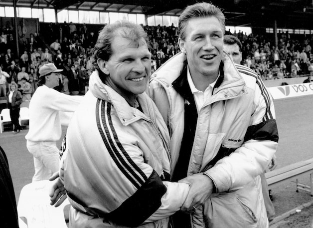 Voormalig FC Twente-trainer Theo Vonk (77) overleden | Sport | AD.nl