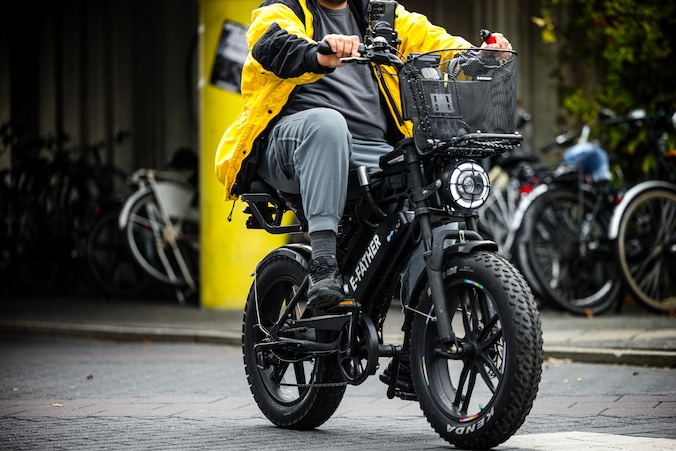 Veel lezers zijn klaar met opgevoerde fatbikes in Delftse straten ...