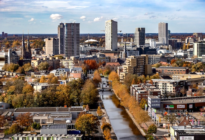600 bewoners in een woontoren maar niemand voelt zich buur | Regio | AD.nl