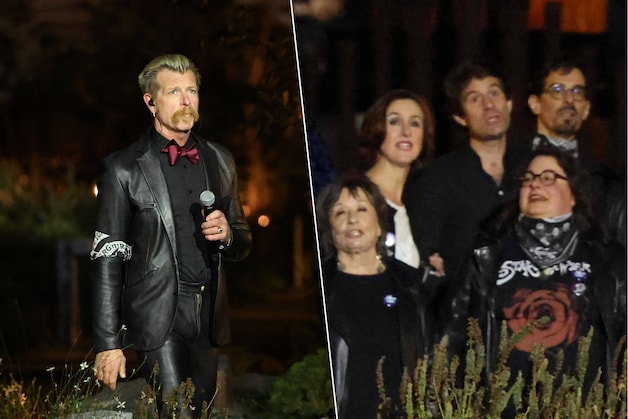 Kippenvel in Parijs: emotionele frontman Eagles of Death Metal zingt ...