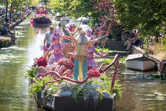 Varend Corso 2026: dit is de route door Delft | Regio | AD.nl