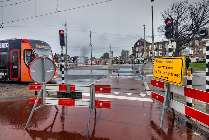 Rijswijkseplein maandenlang afgesloten voor wegwerkzaamheden, openbaar ...