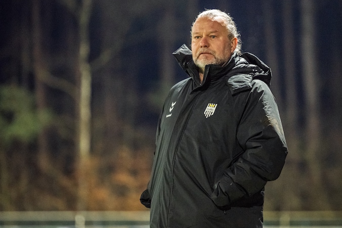 Aad van den Berg zwaait na 25 jaar af als voetbaltrainer: ‘Ik heb er ...