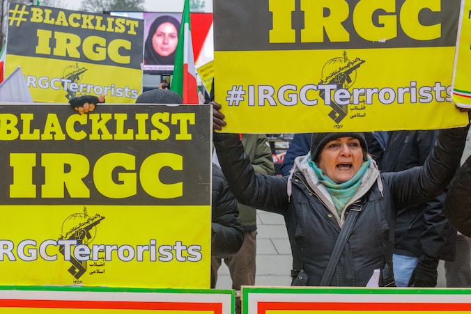 'Niet de president, maar de Garde regeert Iran', EU treft hart van ...