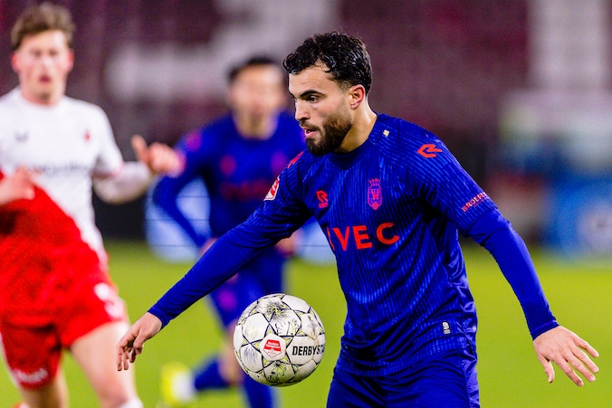 Willem II-middenvelder El Allouchi deelt tragisch bericht: ‘Dit plaatst ...