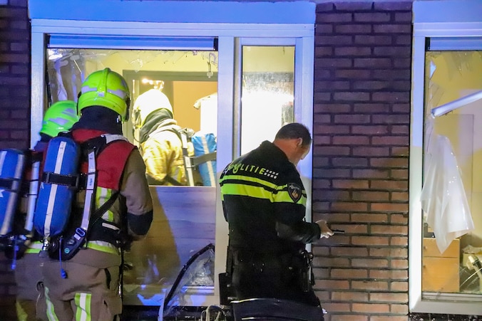 Drie gewonden bij explosie bij huis in Hoofddorp, politie zoekt ...