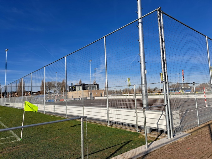 Extra geld voor verenigingen die in zomerstop doorwerkten aan sportpark ...