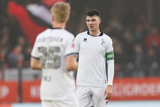 Clubtopscorer, dirigent, kilometervreter én aangever: Jari Vlak omarmt ...