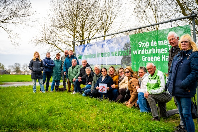 Voorlopig niet zoeken naar plekken voor hoge windmolens langs N11: maar ...
