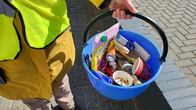 Heel Arnhem Schoon spreekt over zwerfvuil en samenwerking | Regio | AD.nl