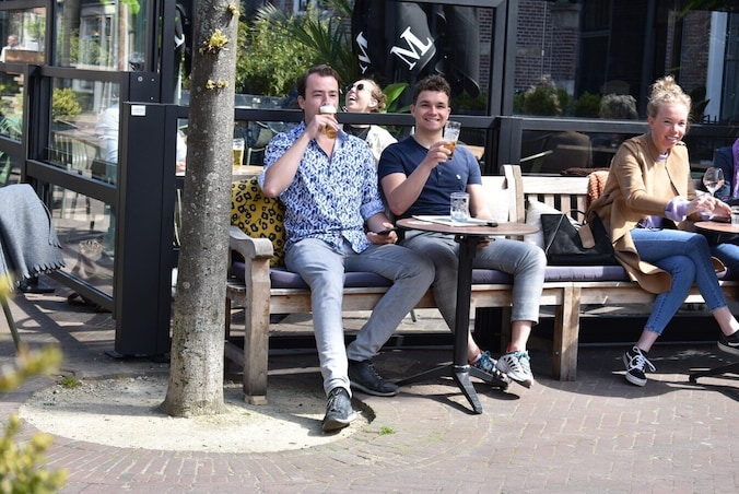 Zoveel betaal je voor een rondje op een Edes terras | Regio | AD.nl