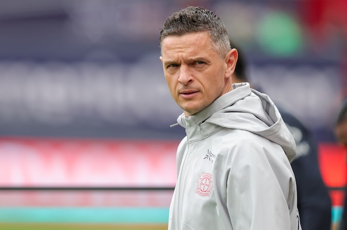 Rogier Meijer verlaat Bayer Leverkusen en wordt hoofdtrainer Sparta ...