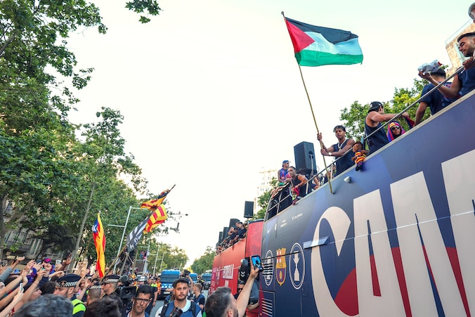 Israël woedend op Lamine Yamal na zwaaien met Palestijnse vlag en roept ...