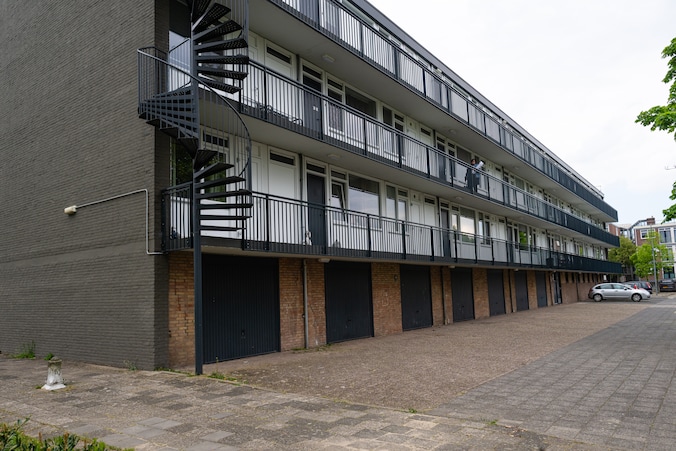Lezers twijfelen over garages ombouwen tot woningen in Breukelen ...