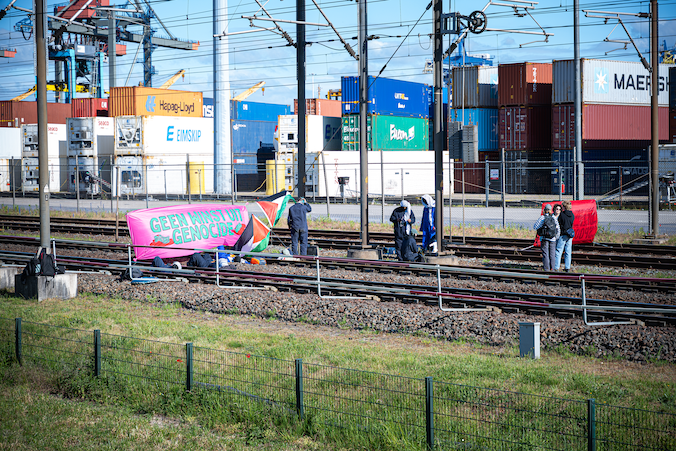 Voor de derde dag op rij spoorblokkade in Rotterdamse haven ...