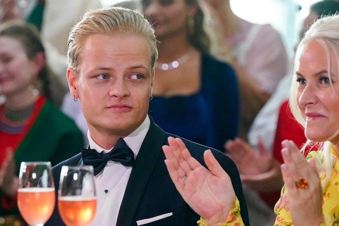 Zoon Noorse kroonprinses Mette-Marit mag even cel uit om zieke moeder ...
