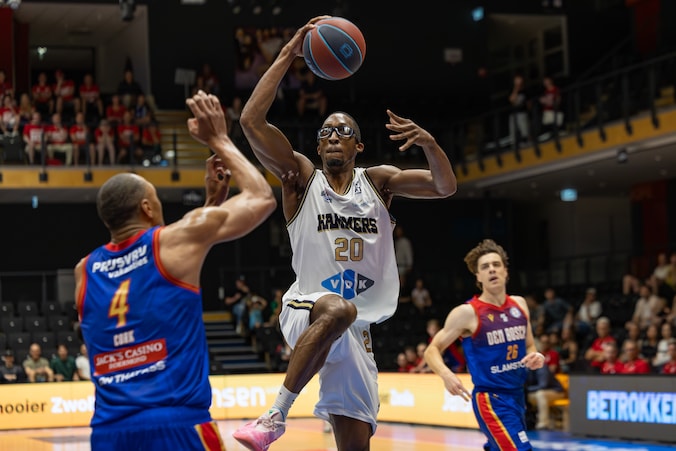 Met Nelson Haskin als cement tussen de stenen kan Hammers kampioen ...