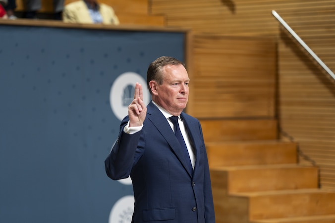 Oud-minister Bruins vindt dat Nederland goed voorbereid was op ...