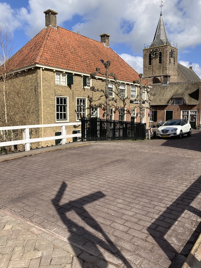 Brug in Montfoort vernieuwd na groot onderhoud | Regio | AD.nl