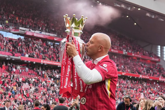 Arne Slot neemt in emotionele brief afscheid van Liverpool-fans: ‘De ...