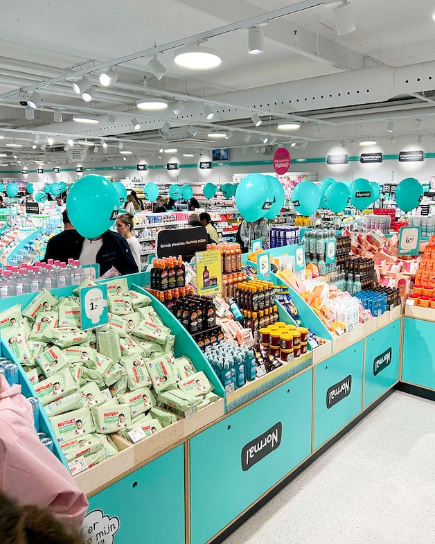 Opening Normal in Dordrecht trekt massa’s tienermeisjes: ‘Om half negen ...