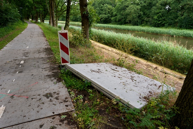 Kapot fietspad stelt leverancier van platen voor een raadsel ...