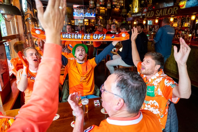 Hup Holland hup: bij deze cafés in Helmond kijk je WK-wedstrijden op ...