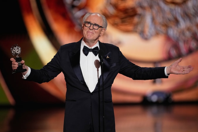 Acteur John Lithgow over Trump: ‘Het is menens, ik heb het gevoel dat ...