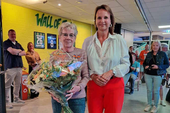 Koninklijke onderscheiding voor ehbo-vrijwilliger Joke van Brecht ...