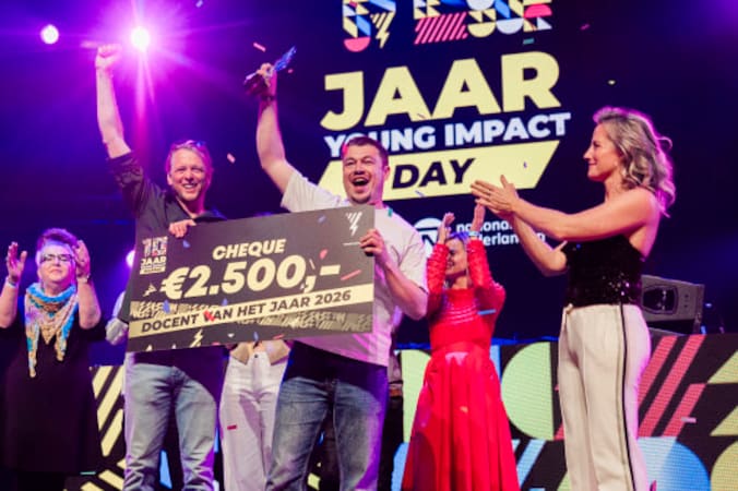 Jaco uit Amersfoort mag zich ‘Impact Docent van het Jaar’ noemen: ‘Wat ...