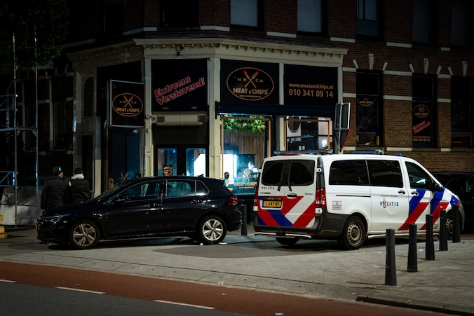 Afhaalrestaurant op Walenburgerweg in Rotterdam overvallen, politie ...