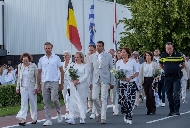Lindsey loopt de stille tocht voor haar vriendin, die haar zoon verloor ...