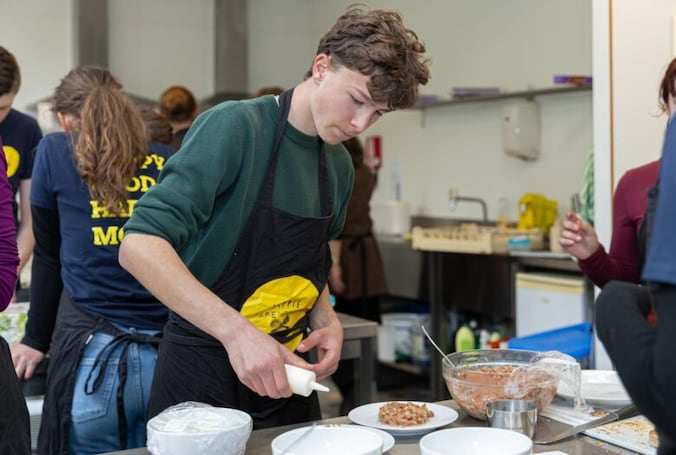 Pop-up restaurant Happietaria in Papendrecht levert 9300 euro op ...