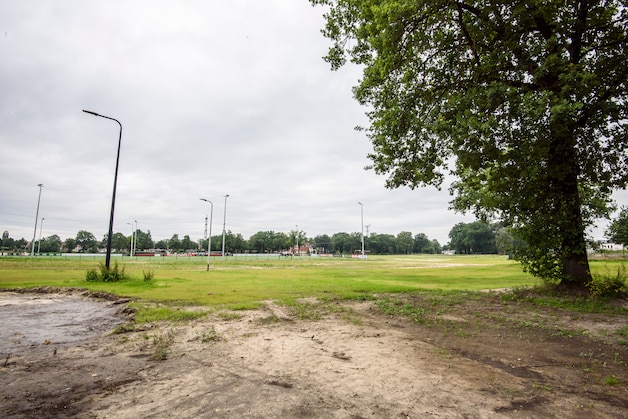 De schop is nu echt in handen van FC Twente: bouw van trainingscomplex ...