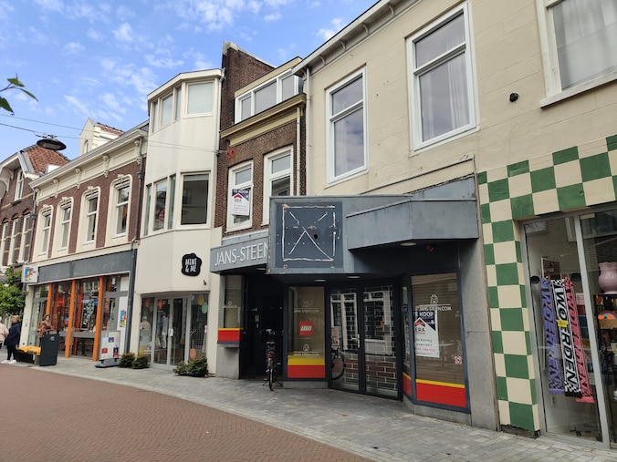 Deze woning in de binnenstad van Woerden staat al maanden te koop op ...