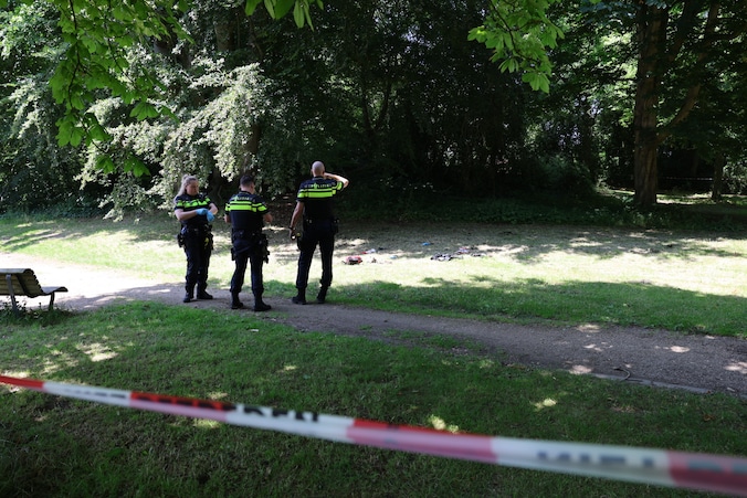Slachtoffer met spoed naar het ziekenhuis na steekpartij aan de Staten ...