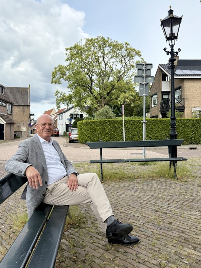 Wethouder Leo Platschorre neemt afscheid in Hendrik-Ido-Ambacht | Regio ...
