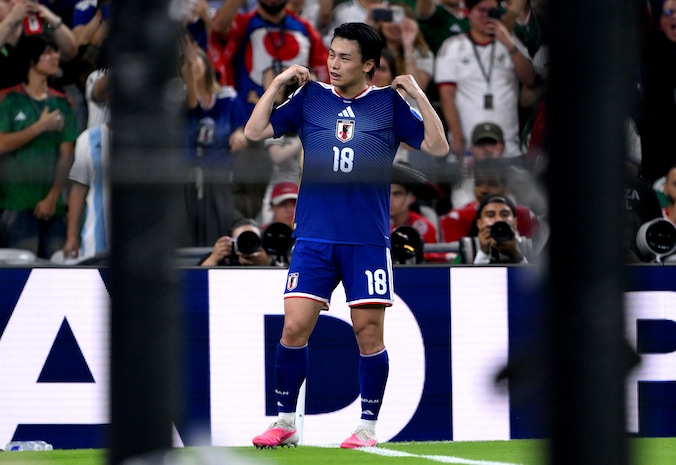 LIVE WK voetbal | Ayase Ueda schiet Japan met prachtgoal naar ruime ...