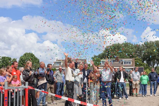 Feestelijke start van nieuwe woonwijk in Westwoud | Regio | AD.nl