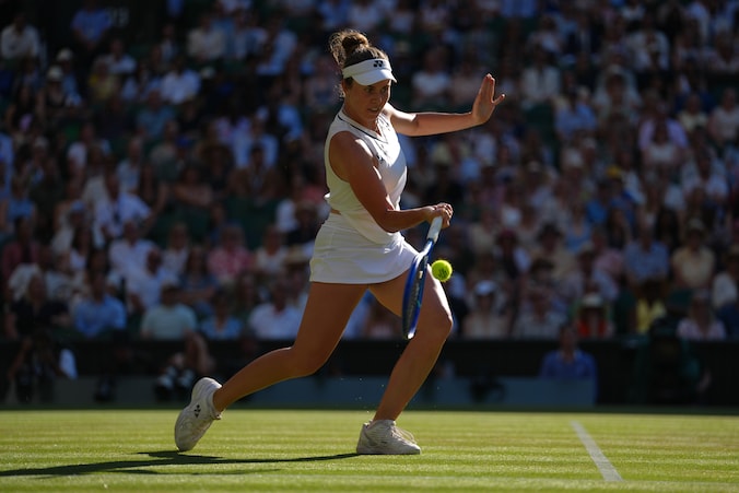 linda-noskova-komt-inzinking-te-boven-en-wint-tsjechische-finale-op
