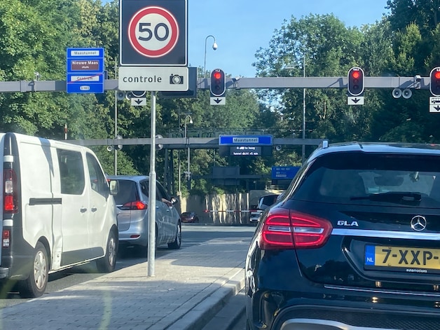 Sta jij ook eindeloos voor rood? Deze man draait aan de knoppen: ‘Soms ...