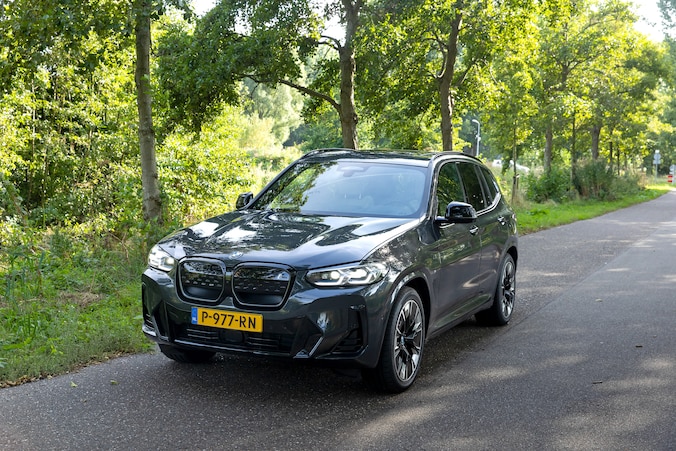 Test BMW iX3: revolutie blijft uit ondanks upgrade | Auto | AD.nl