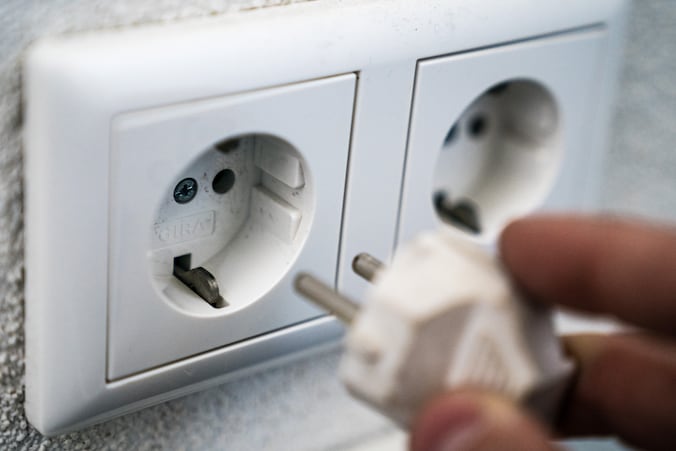 Nieuw kort geding tegen Nieuw-Hollands Energiebedrijf uit Almere ...
