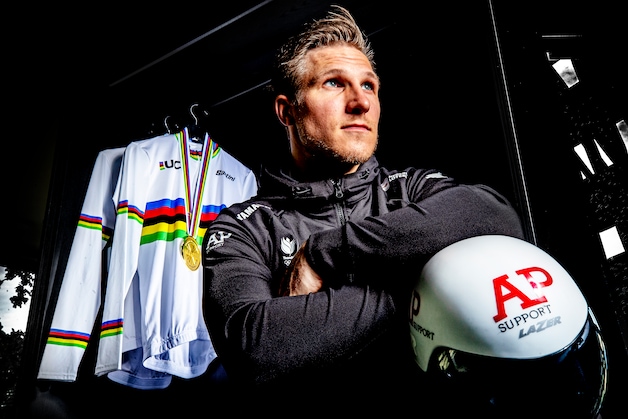 Jeffrey Hoogland gaat voor het ultieme met wereldrecordpoging: ‘Je ...