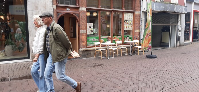 Klagende buurvrouw krijgt gelijk; terrasvergunning Happy Lin onterecht ...