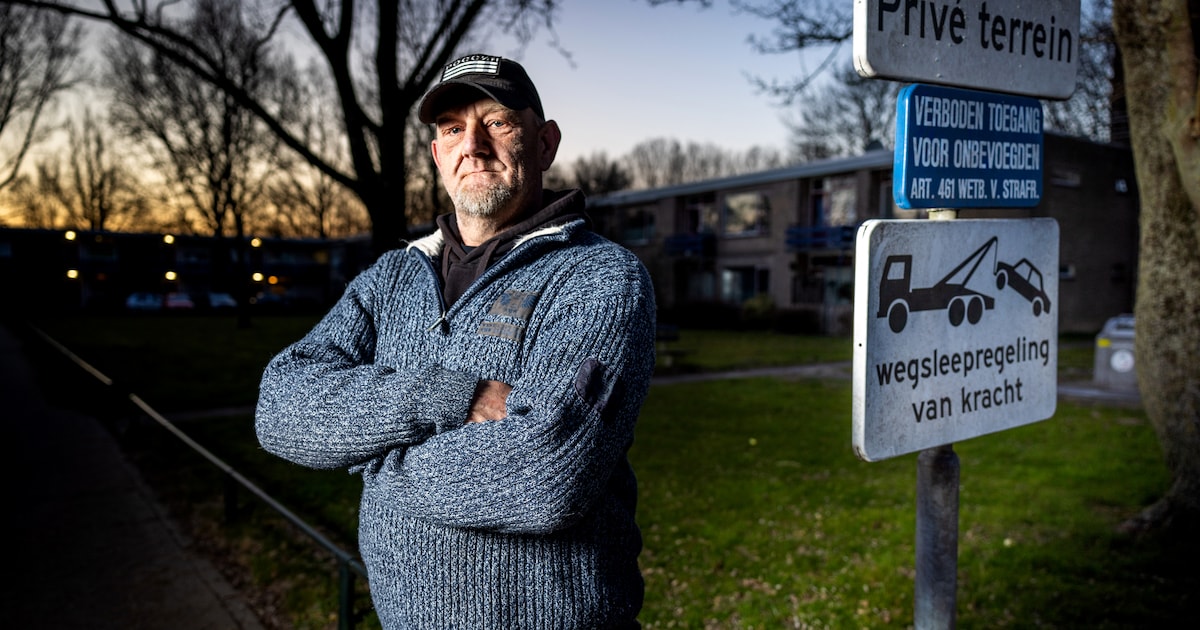 Zoeken naar een parkeerplaats bij de moskee, maar een oplossing voor ...