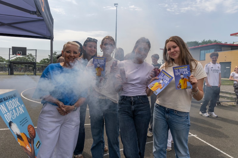 Voorne aan Zee lanceert campagne tegen vapen onder jongeren | Regio | AD.nl