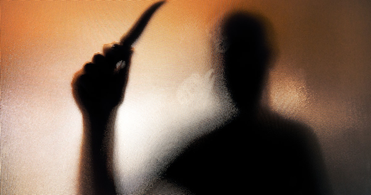 Seriemoordenaar een witte man van 40 die in zijn jeugd kikkers uit ...